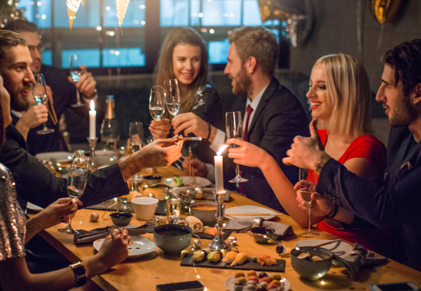 Сколько стоит новогодний стол в Беларуси | ThinkTanks